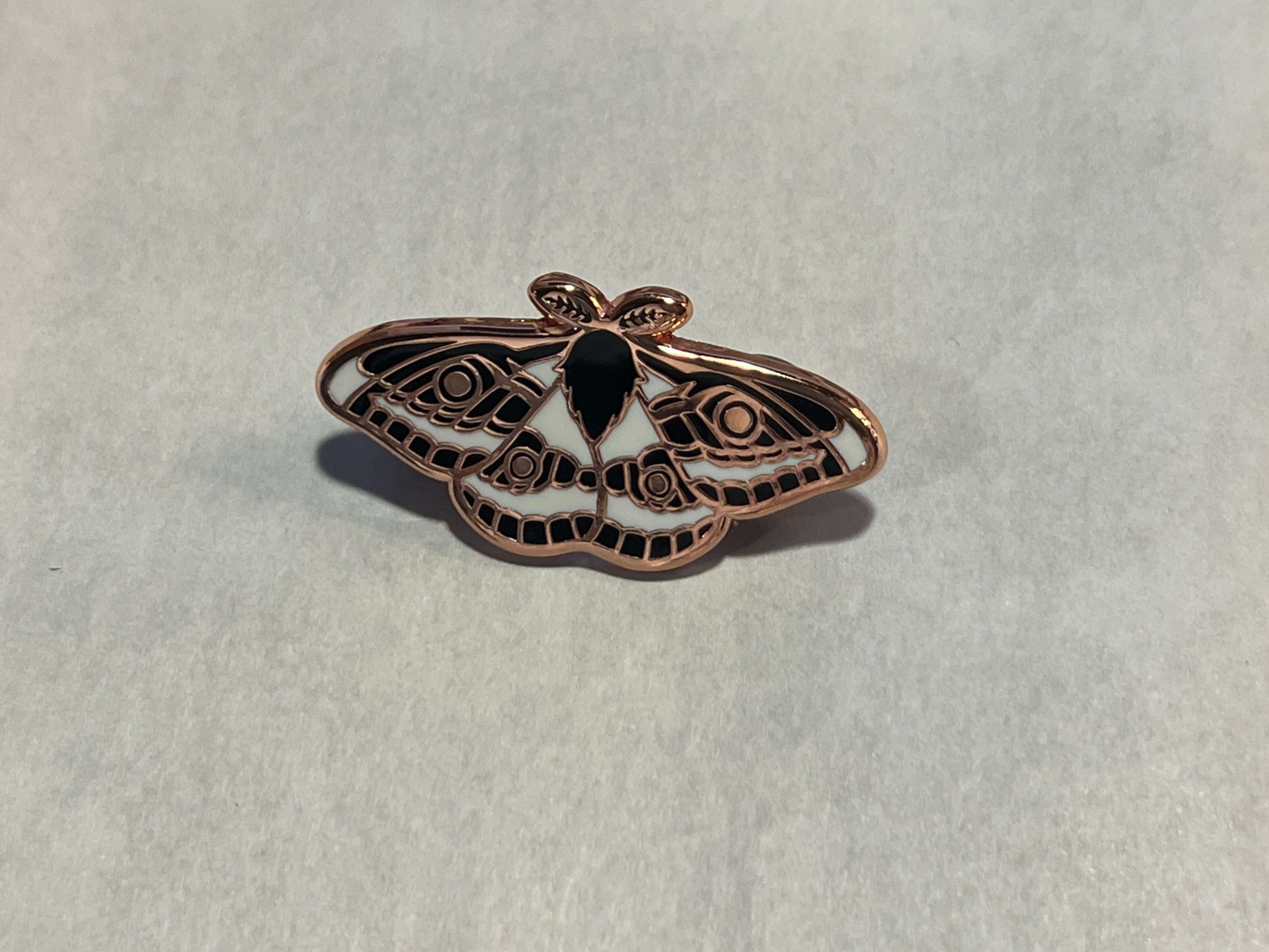 Emperor Moth Enamel Pin - Florafauna