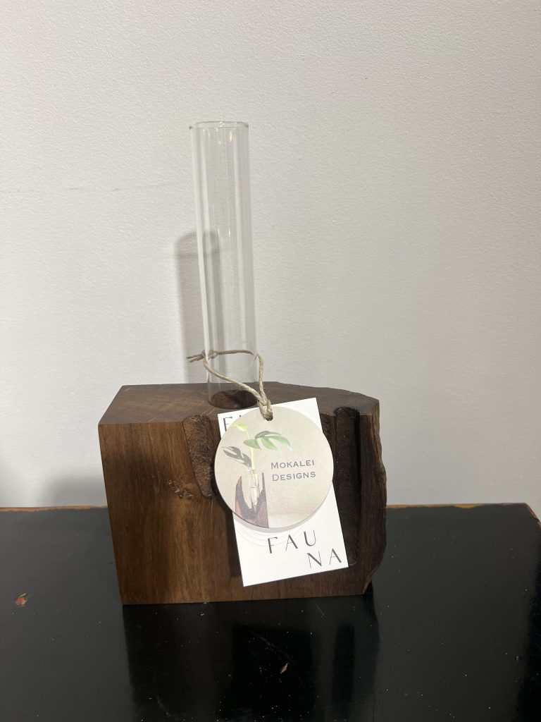 Puriri Wood Single Tube Propagation Vase